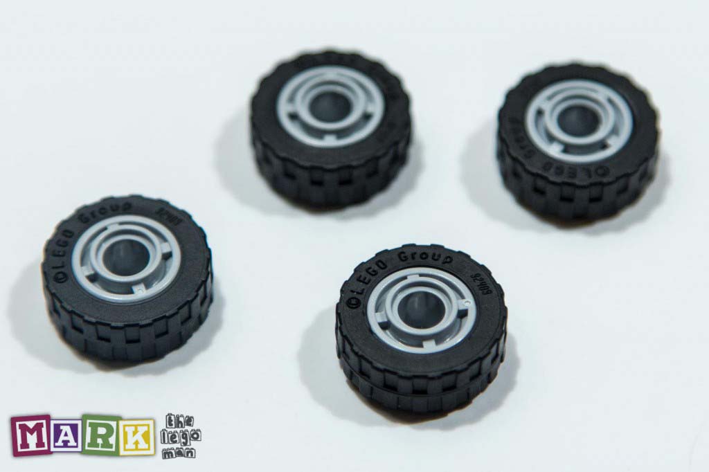NEW Lego 42610, 92409 4x Hub and Tyre 4211758, 4617848 | Mad About Bricks