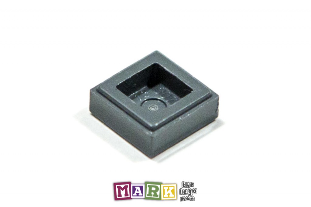 Pack of 4 Lego 3070 1×1 Flat Tile 4210848 | Mad About Bricks