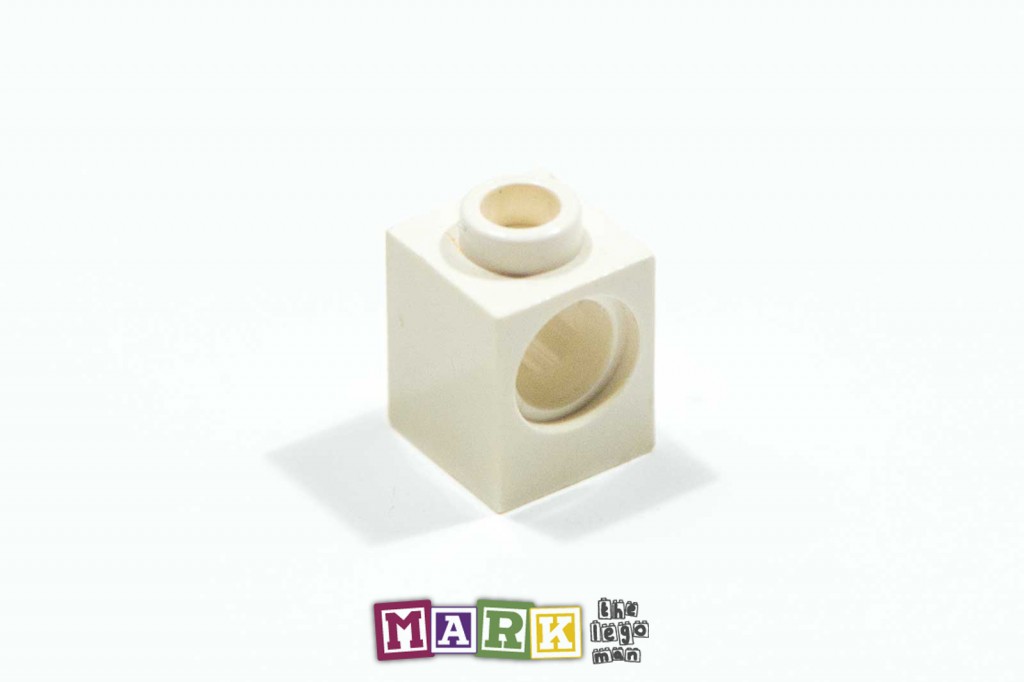 Lego 6541 1×1 Technic Brick with hole 654101 | Mad About Bricks